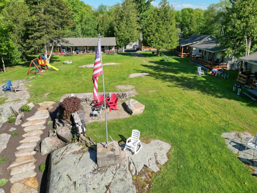 Photo Gallery – Hi-Da-Way Cottages